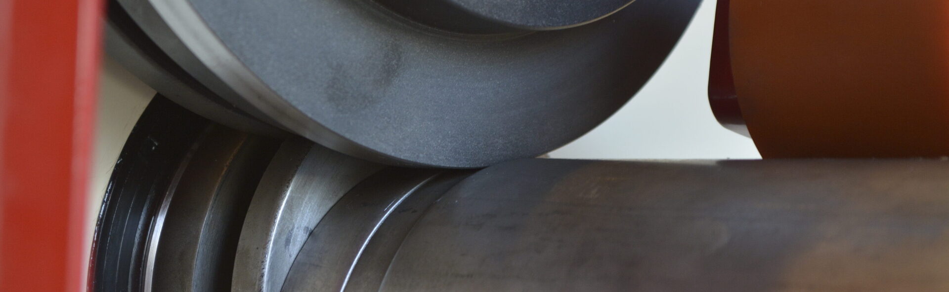 What is Roll Grooving? What is the Purpose of Grooved Pipes?